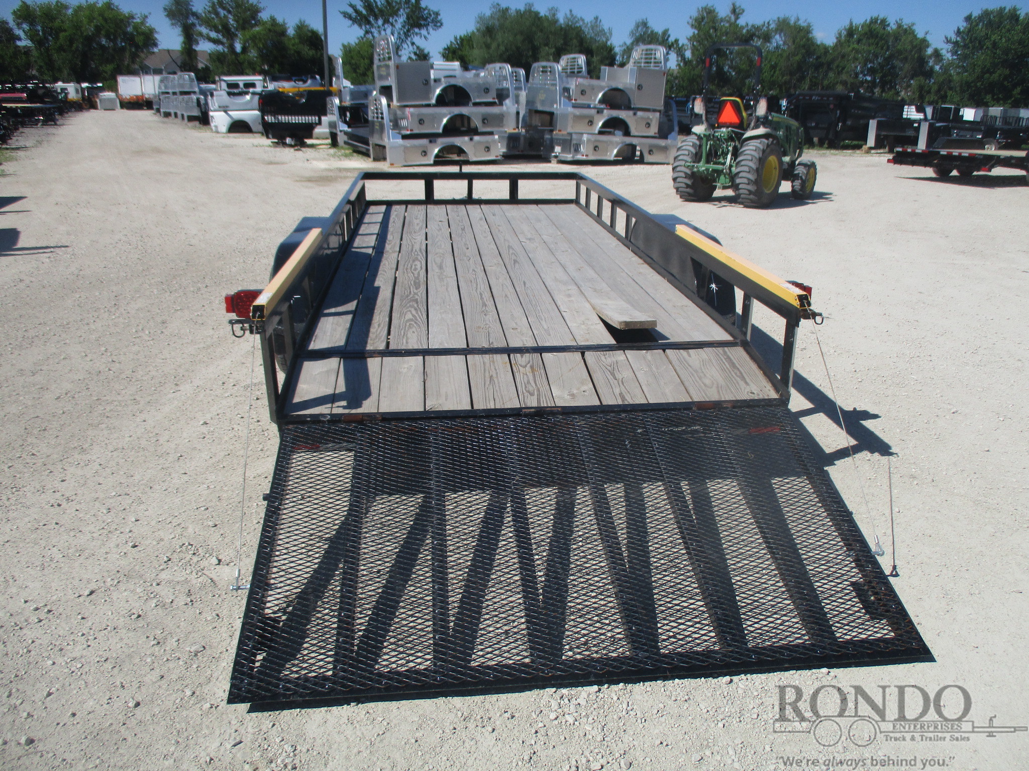 2020 Wesco 82x18' Utility :: Rondo Trailer