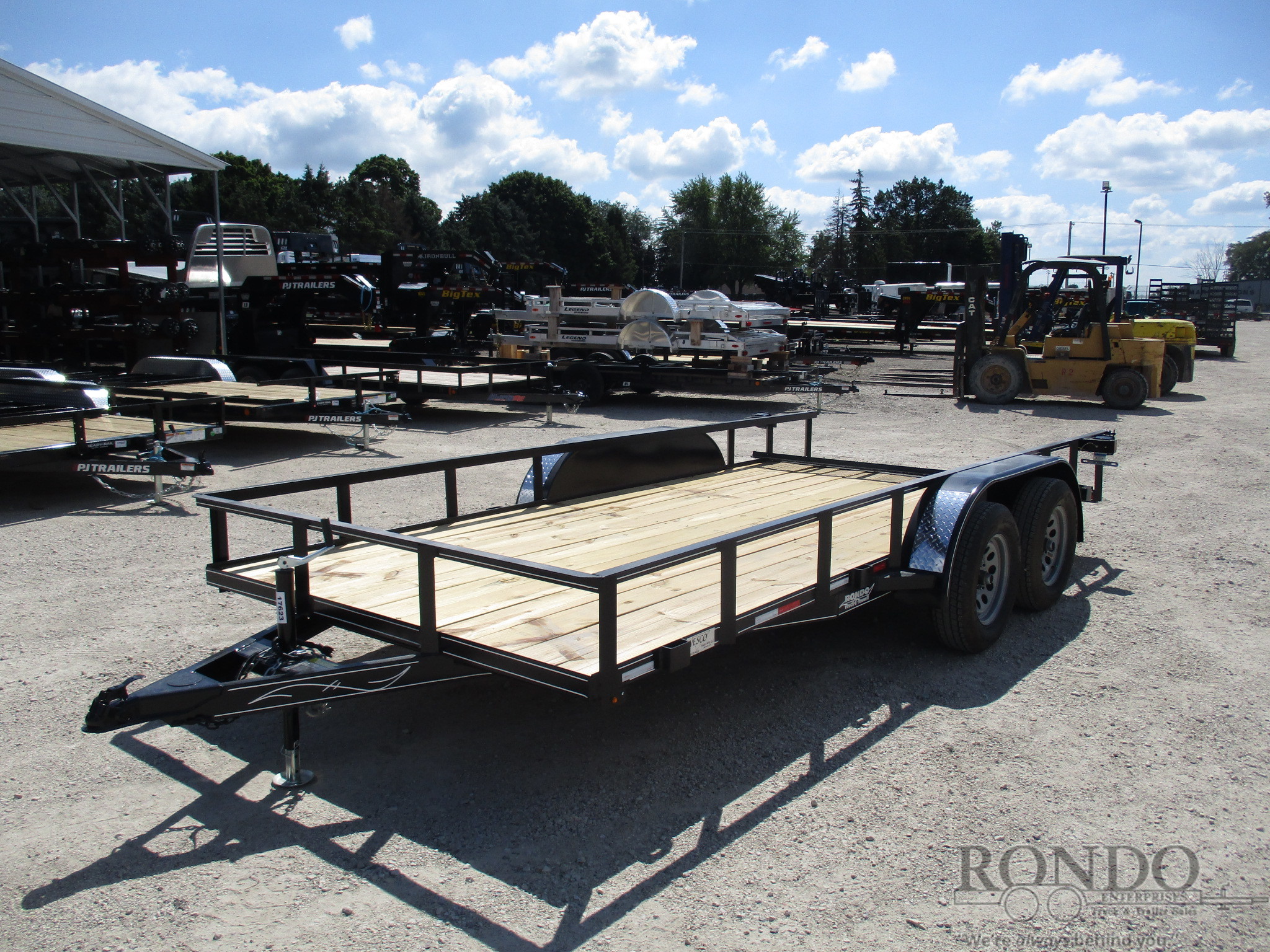 2022 Wesco 82x16' Utility :: Rondo Trailer
